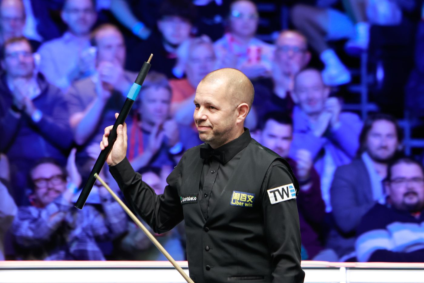 Hawkins powers into semi-finals | Kent Sports News