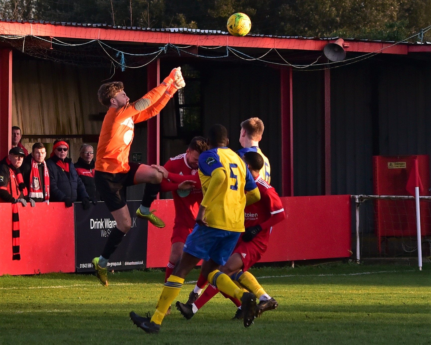 Hythe Town 1-0 Sittingbourne | Kent Sports News