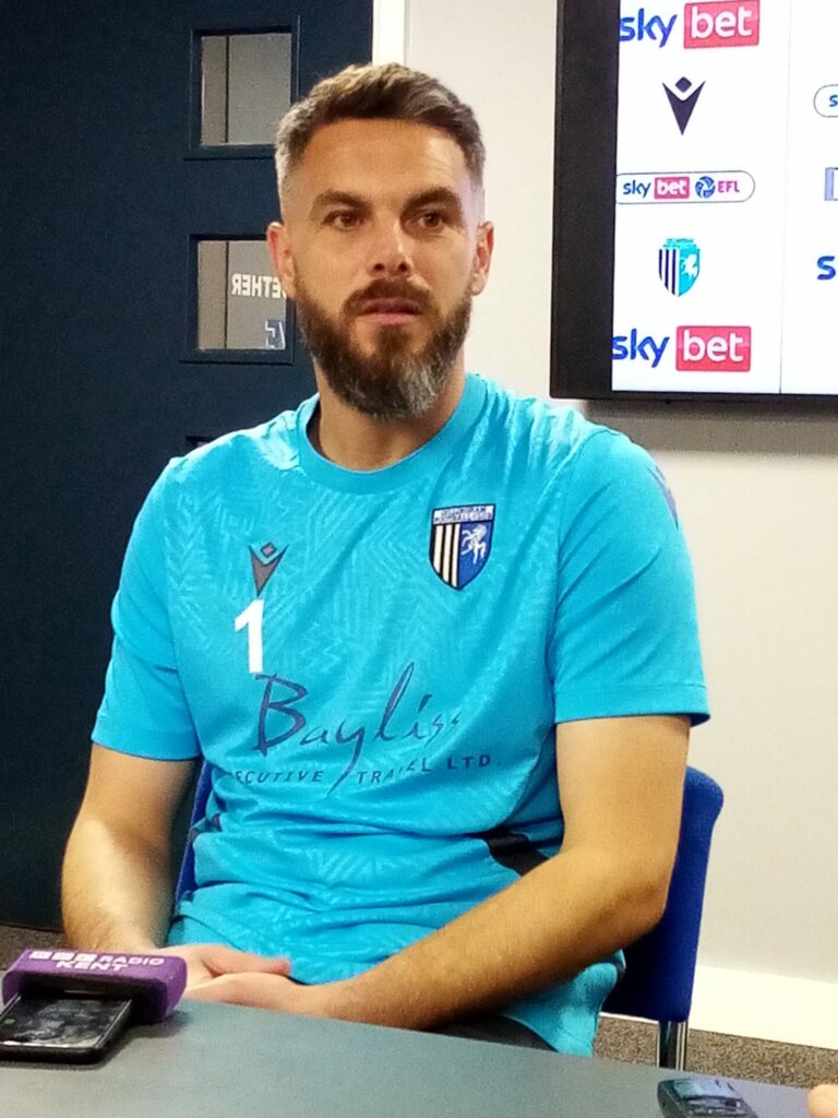 Morris agrees new Gills deal | Kent Sports News