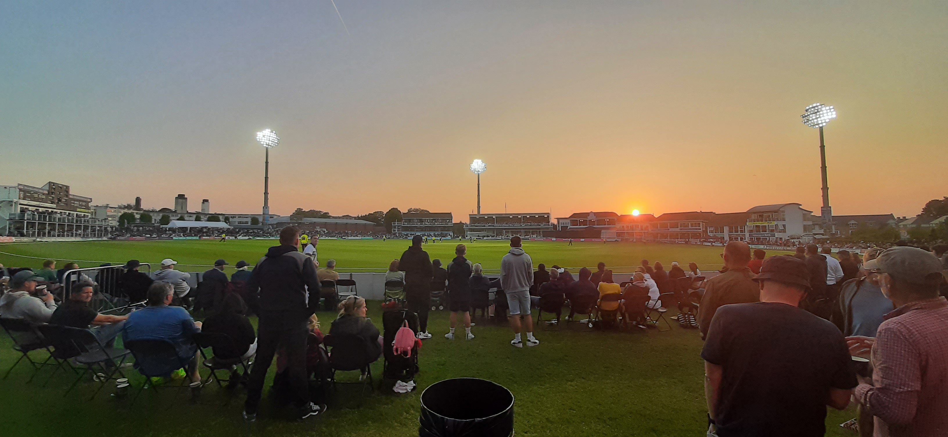 Spitfires climb as Hawks crash | Kent Sports News