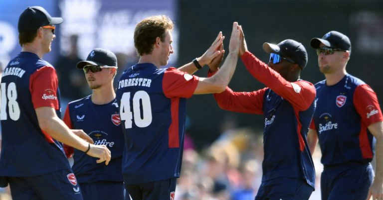 Crawley blasts Spitfires to victory | Kent Sports News