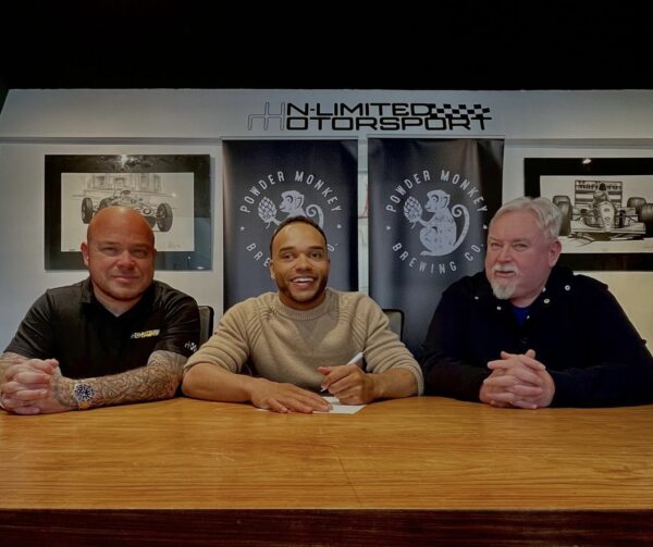 Un-Limited Motorsport and Hamilton partner with Powder Monkey | Kent ...