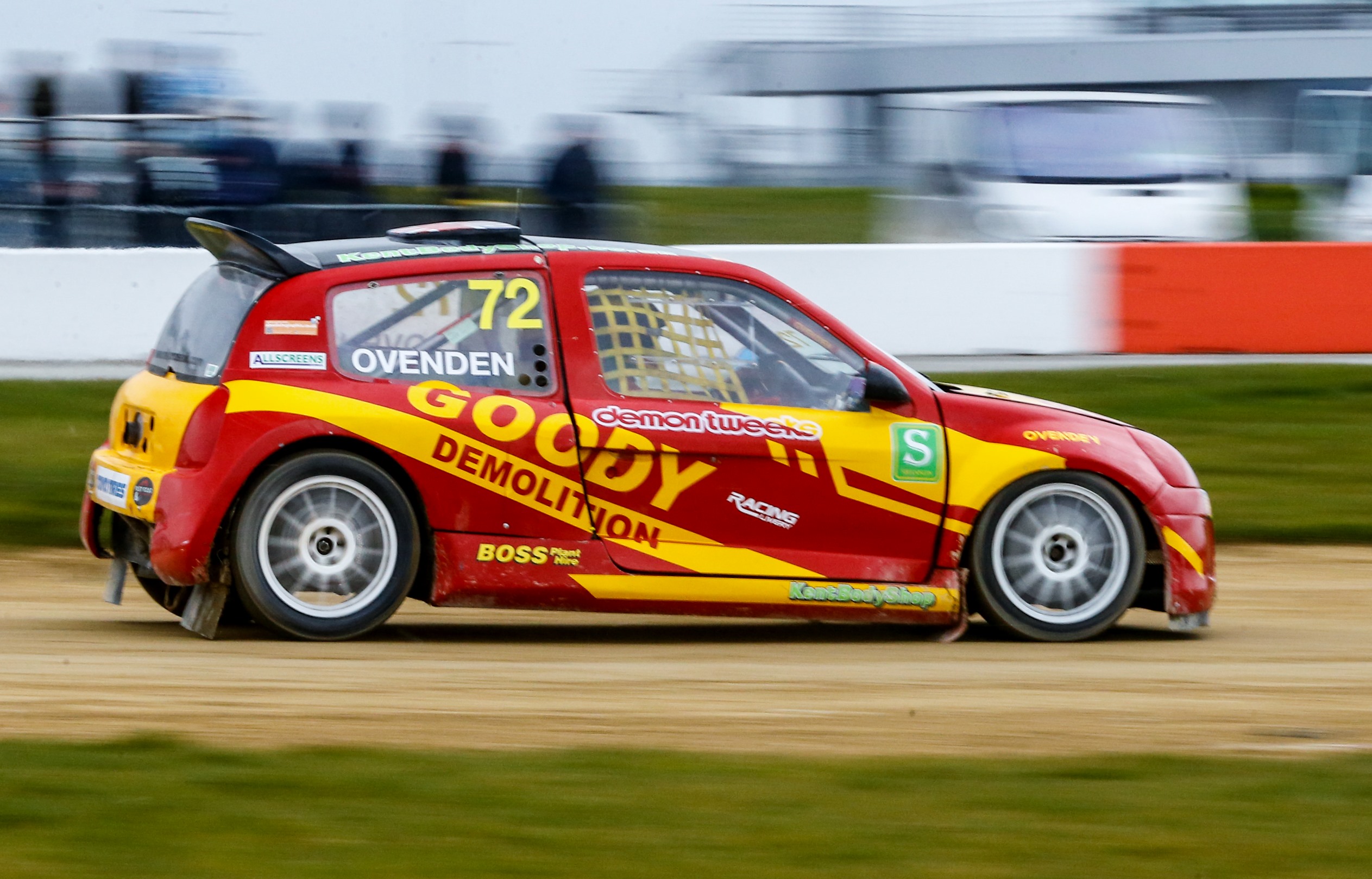 Ovenden gets title defence underway | Kent Sports News