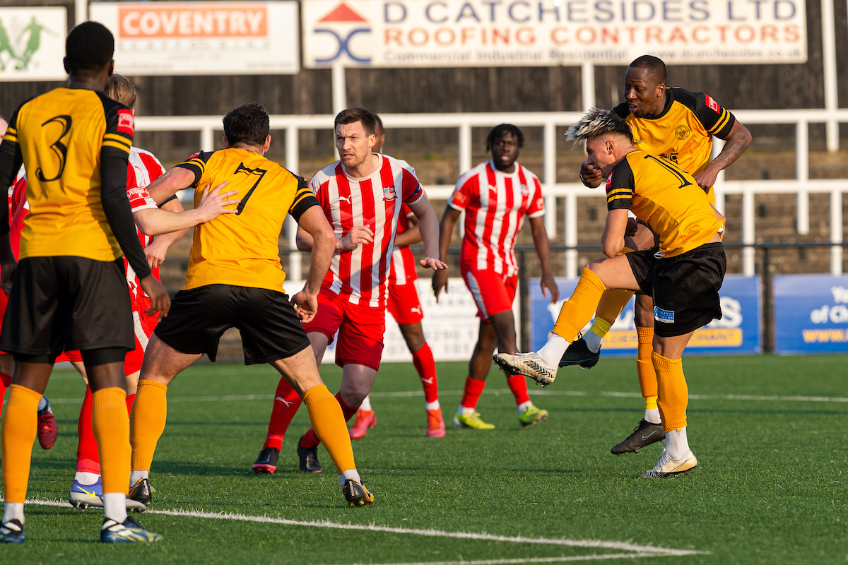 Cray Wanderers 3-4 Bowers & Pitsea | Kent Sports News